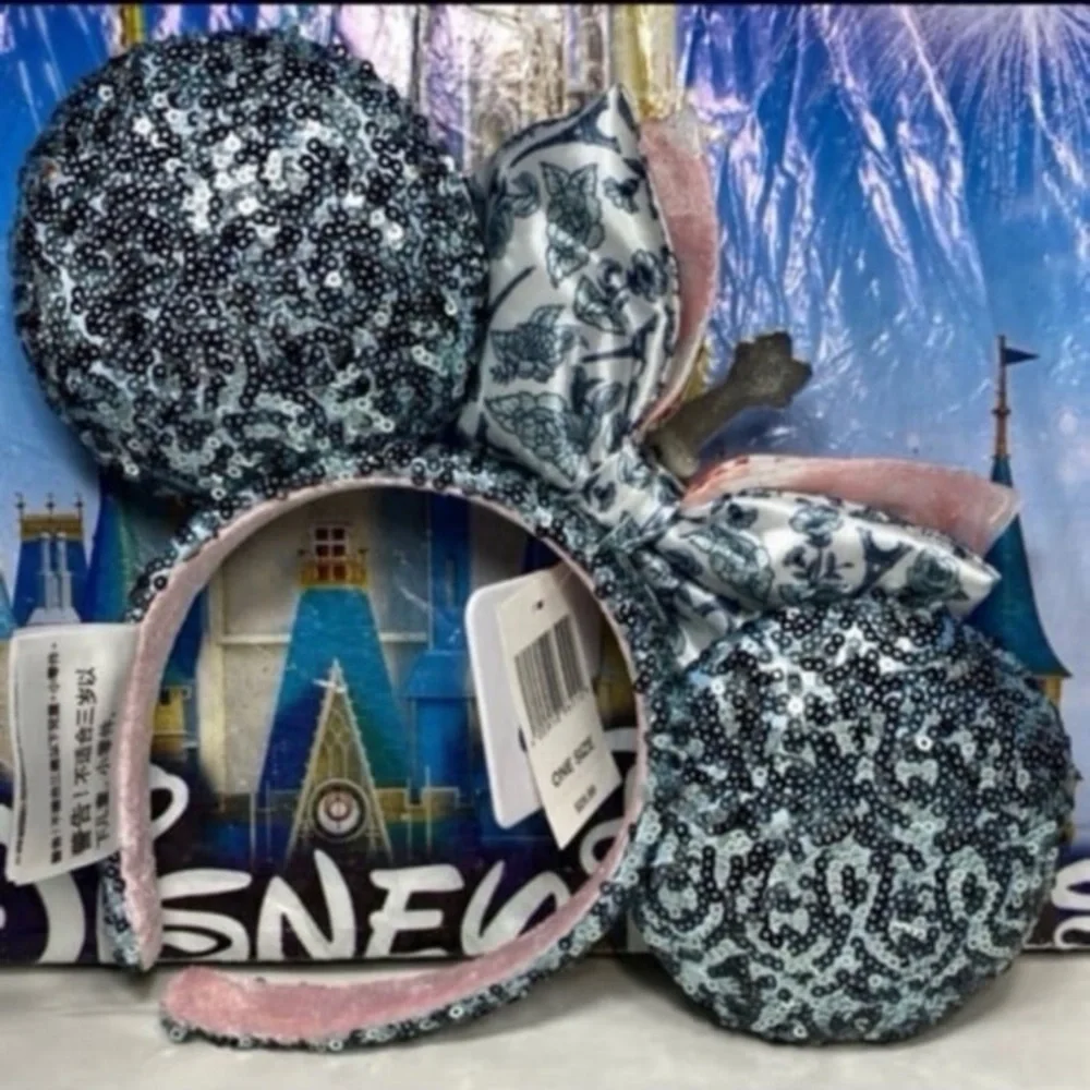 Disney | Accessories | Disney Parks France Eiffel Tower Minnie Mouse ...